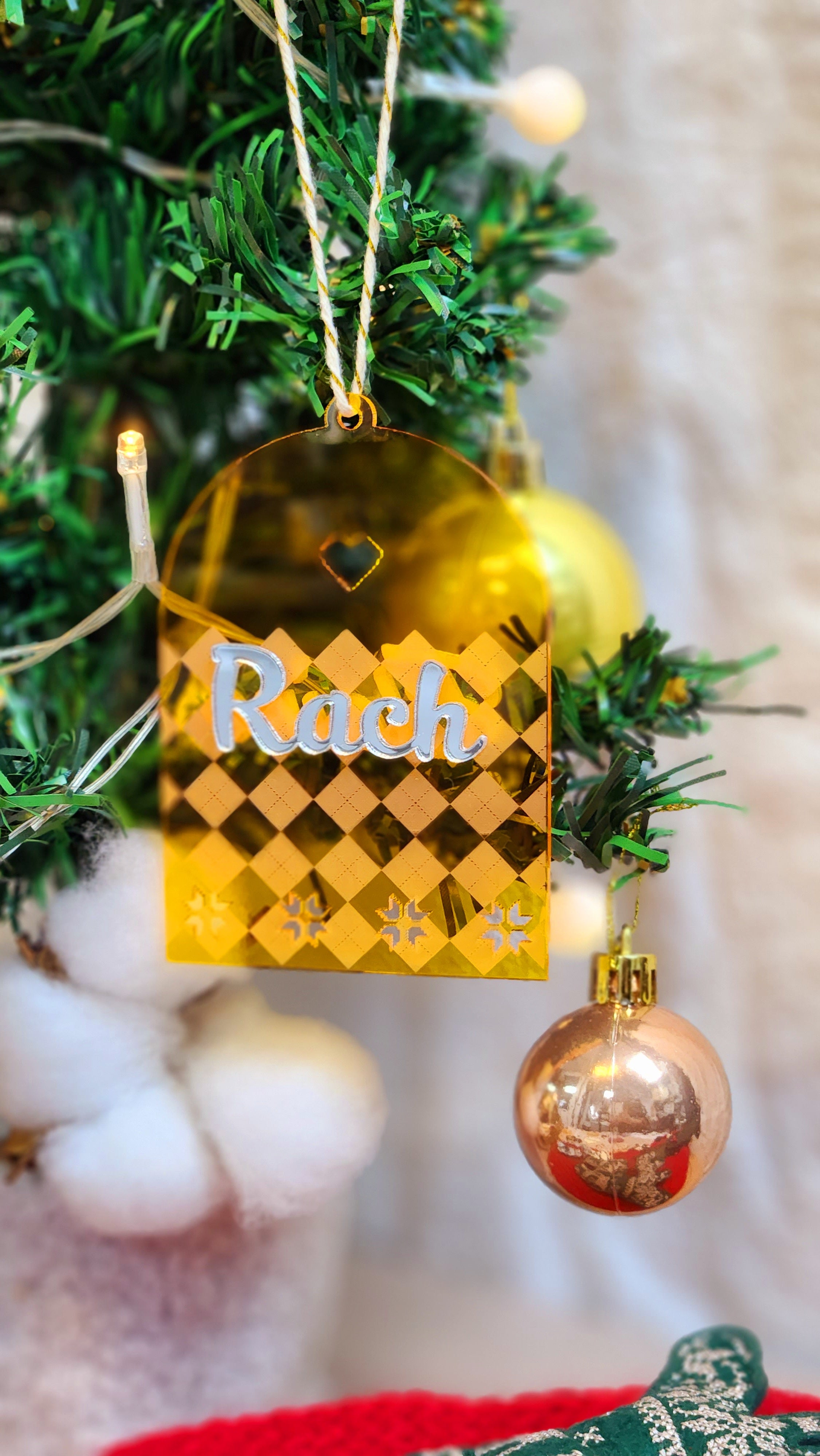 Christmas Bauble Ornament - Argyle Arch - Clik Clok